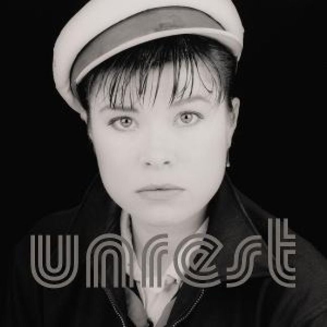Perfect Teeth (Ldt. 2CD Reissue Edit.) von Unrest auf CD - Musik | Thalia