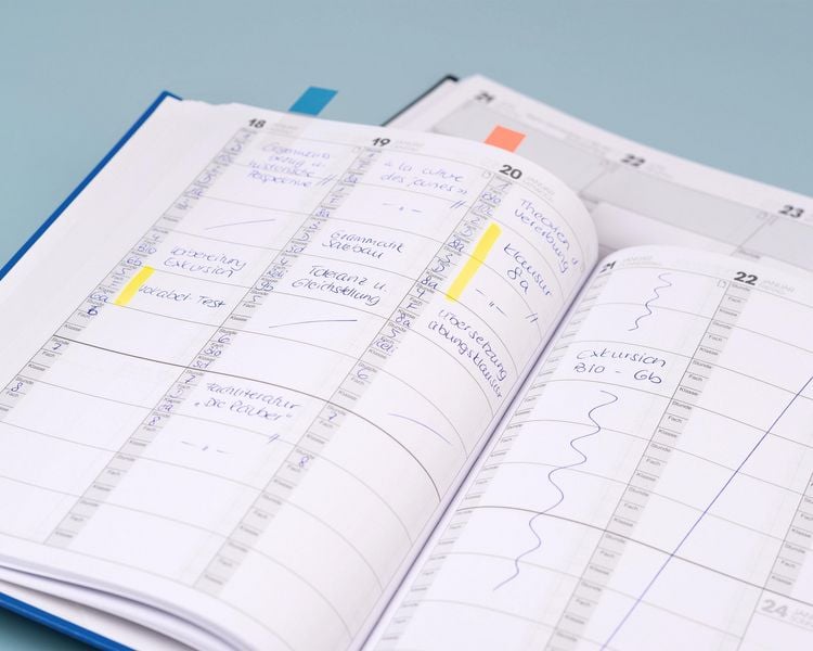 "BRUNNEN Termin- & Unterrichtsplaner (2025/2026), 2 Seiten = 1 Woche ...