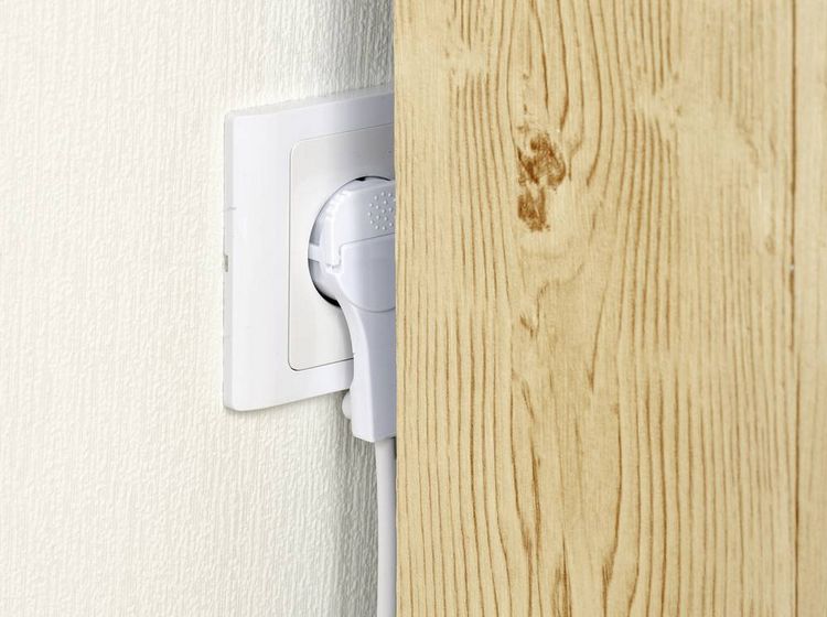 Sygonix SY-5598172 Schutzkontakt-Flachstecker Kunststoff 250 V/AC Weiß ...