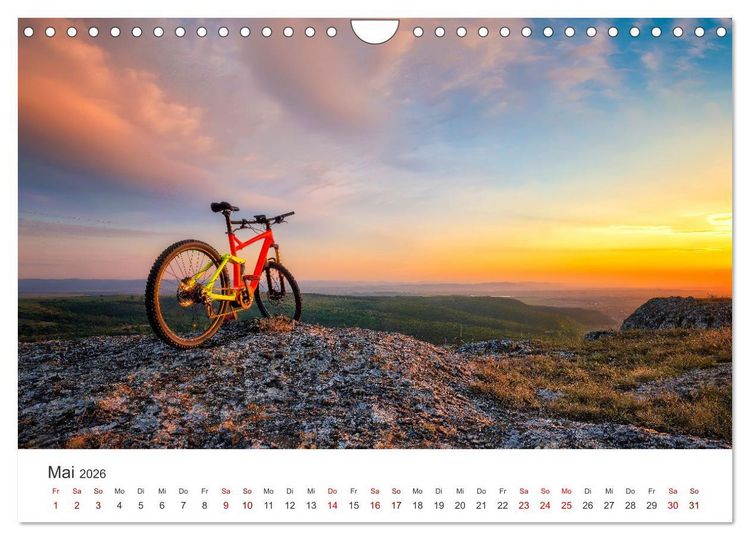 Luxus Quer Feld Ein Fahrrad Fahren Bildernull