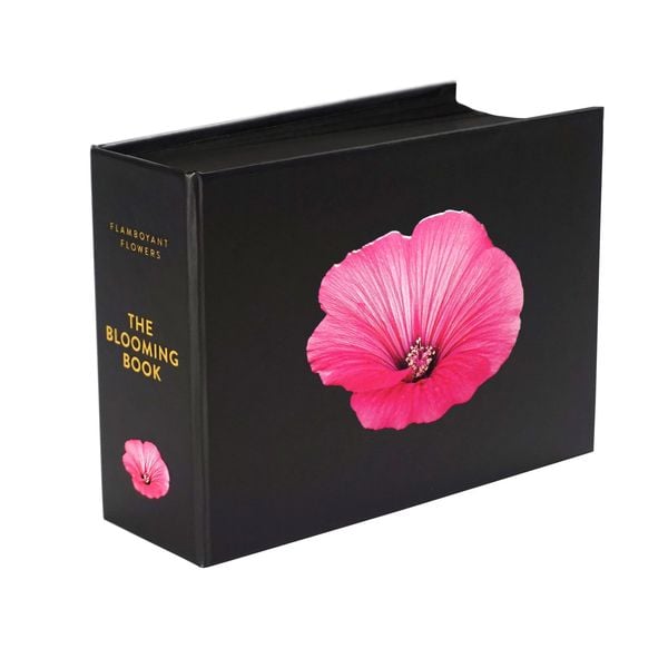 "The Blooming Book" online kaufen