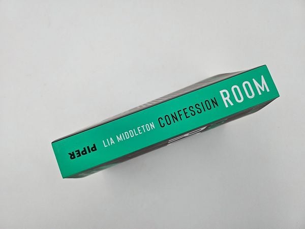 "Confession Room" online kaufen