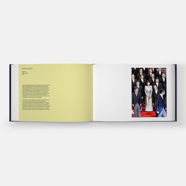 "The Only Woman" auf Englisch kaufen