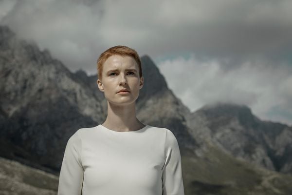 Raised By Wolves - Staffel 1 [3 DVDs] von Ridley Scott - DVD | Thalia