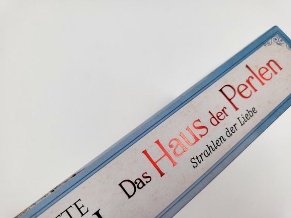 "Das Haus der Perlen – Strahlen der Liebe" online kaufen