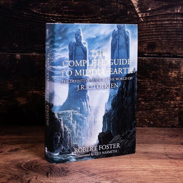 "The Complete Guide to Middle-earth" auf Englisch kaufen