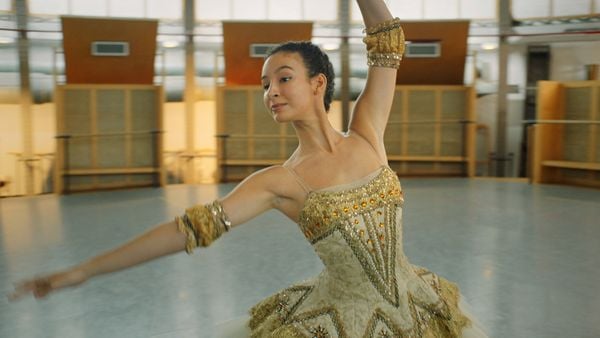 Find me in Paris - Staffel 3.2 [2 DVDs] von Matt Bloom, R.T. Thorne, Rob Burke, Ronan Burke ...