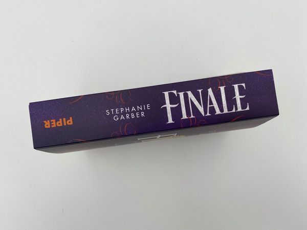 'Finale' von 'Stephanie Garber' - Buch - '978-3-492-70823-4'