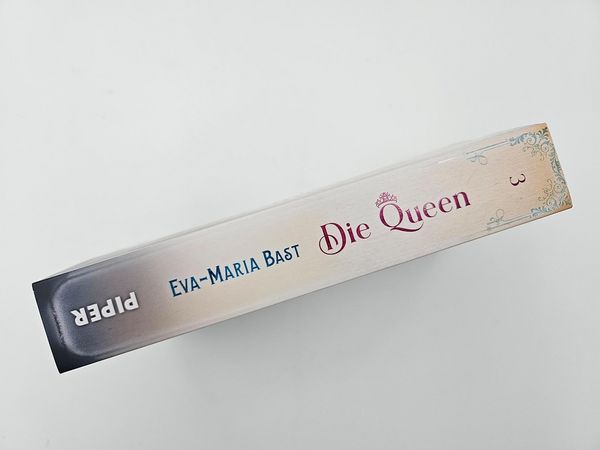 'Die Queen' von 'Eva-Maria Bast' - Buch - '978-3-492-06379-1'