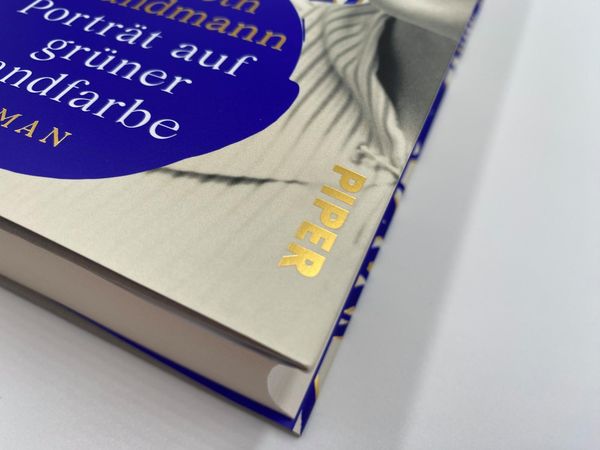 'Porträt auf grüner Wandfarbe' von 'Elisabeth Sandmann' - Buch - '978-3 ...